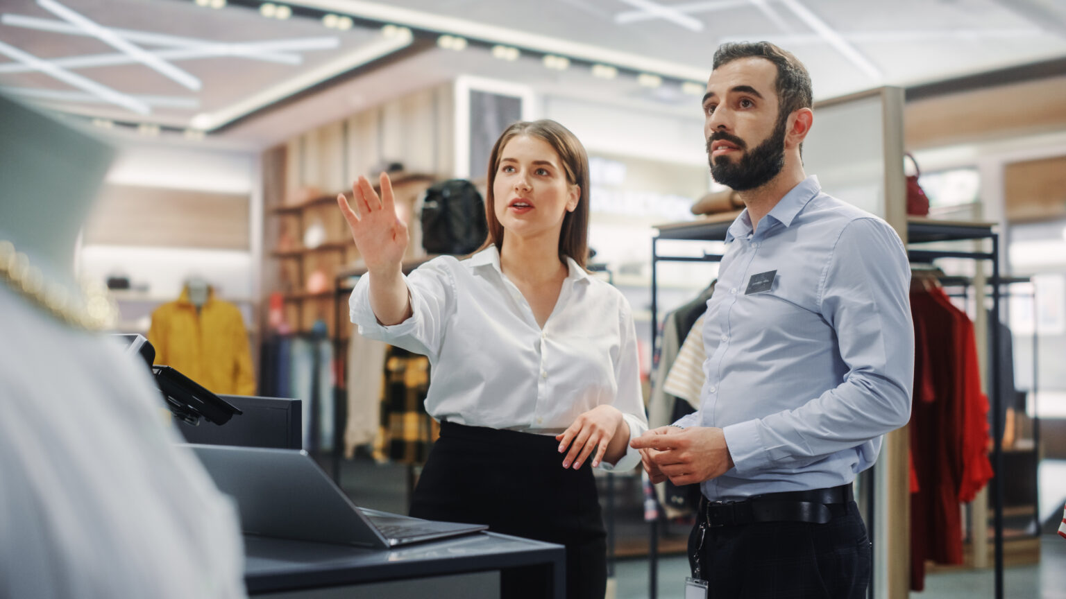 How to Optimize Scheduling Retail Employees Each Shift